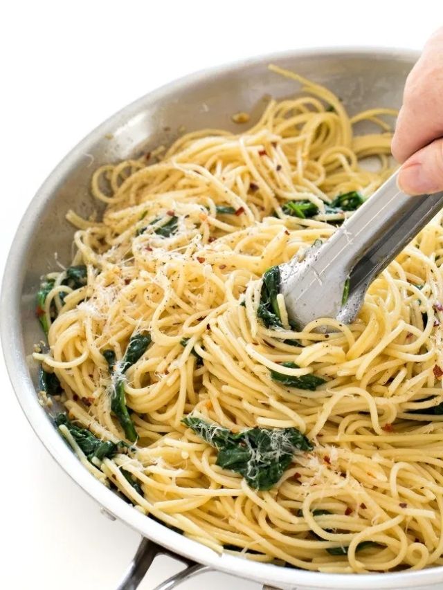 Easy Creamy Pasta with Garlic and Oil