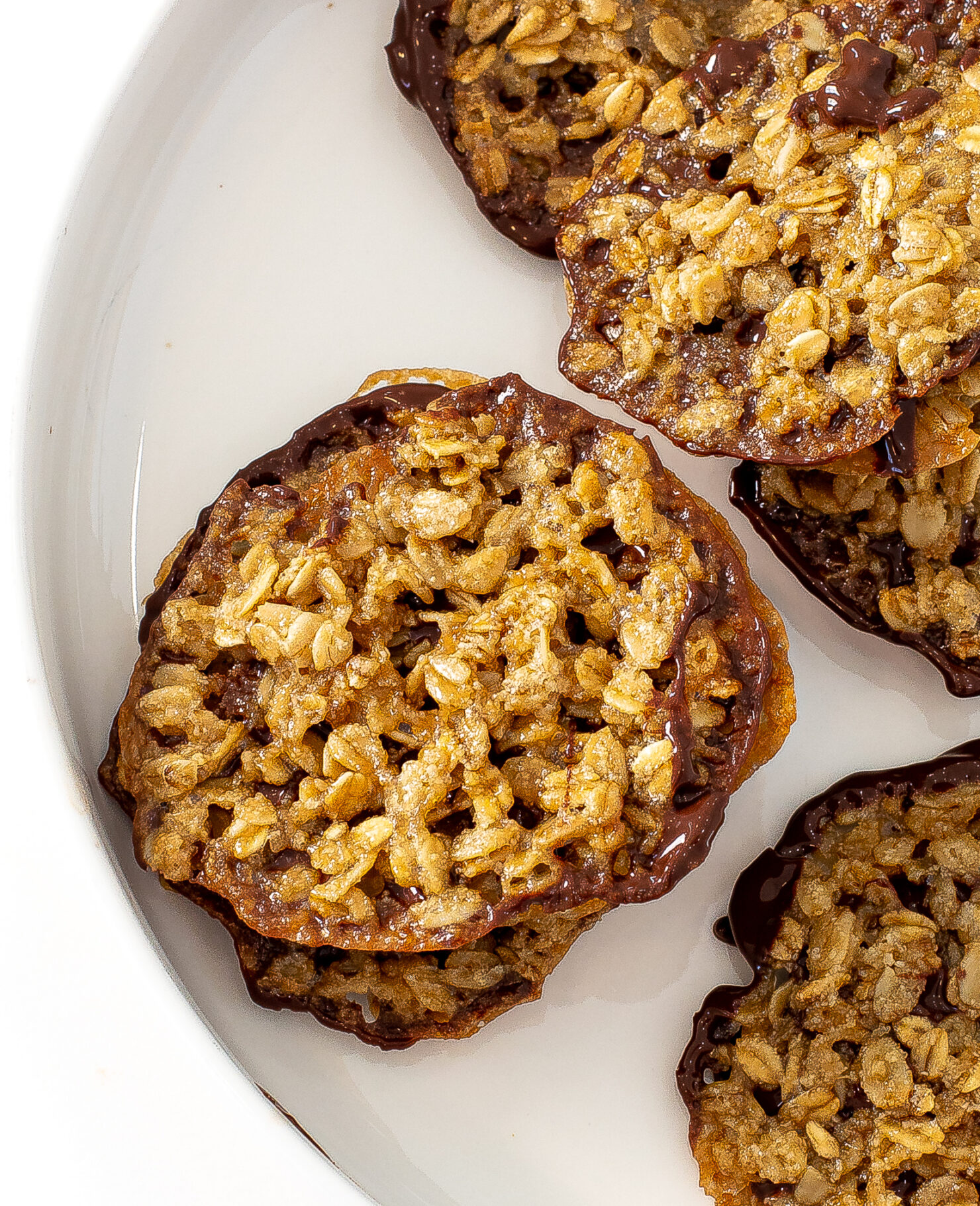 Lace Oatmeal Cookies - Chef Savvy