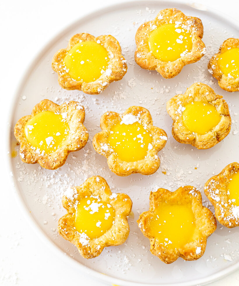 Mini Lemon Flower Tarts - Chef Savvy