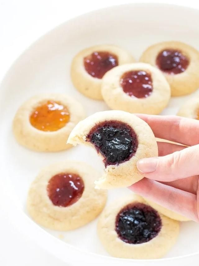 Easy Thumbprint Jam Cookies